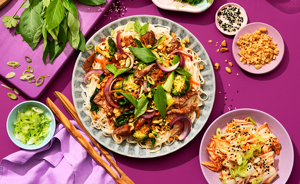 Jautienos Sweet Korean wok su salotomis | Santa Maria